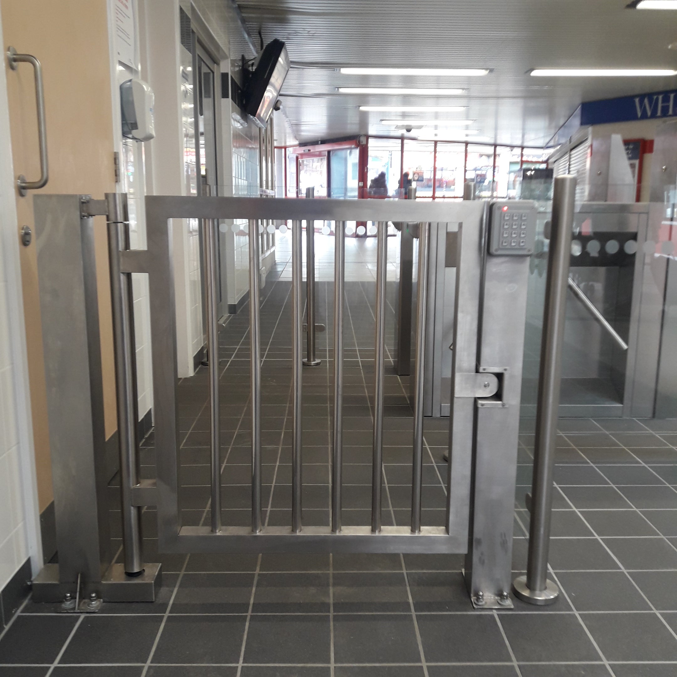 Evolve DDA Manual Pedestrian Pass Gate Swing Gate – Evolve Security ...